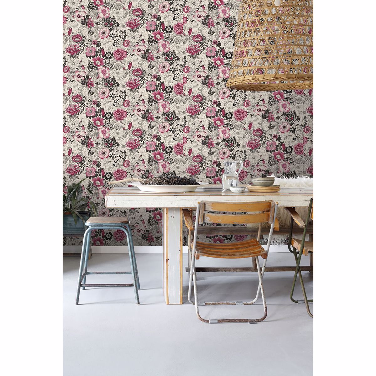 DD138505 - Penny Pink Floral Wallpaper - by ESTA Home