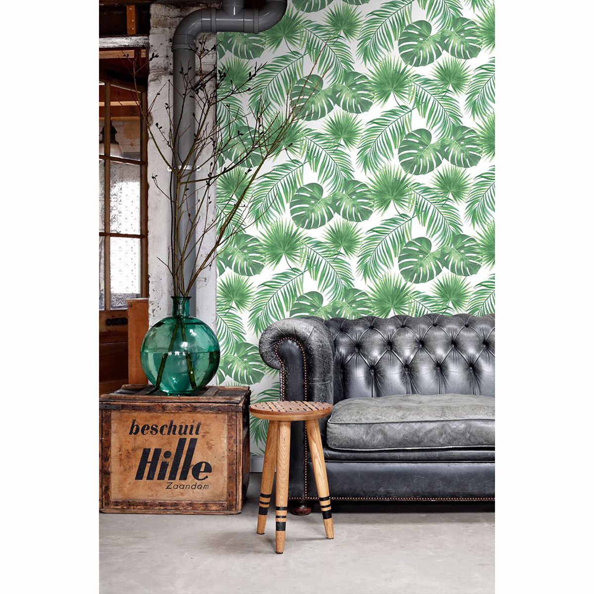 DD139013 - Patti Light Green Leaves Wallpaper - by ESTA Home