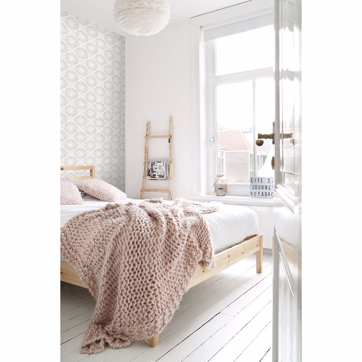 DD148609 - Maureen Cream Medallion Wallpaper - by ESTA Home