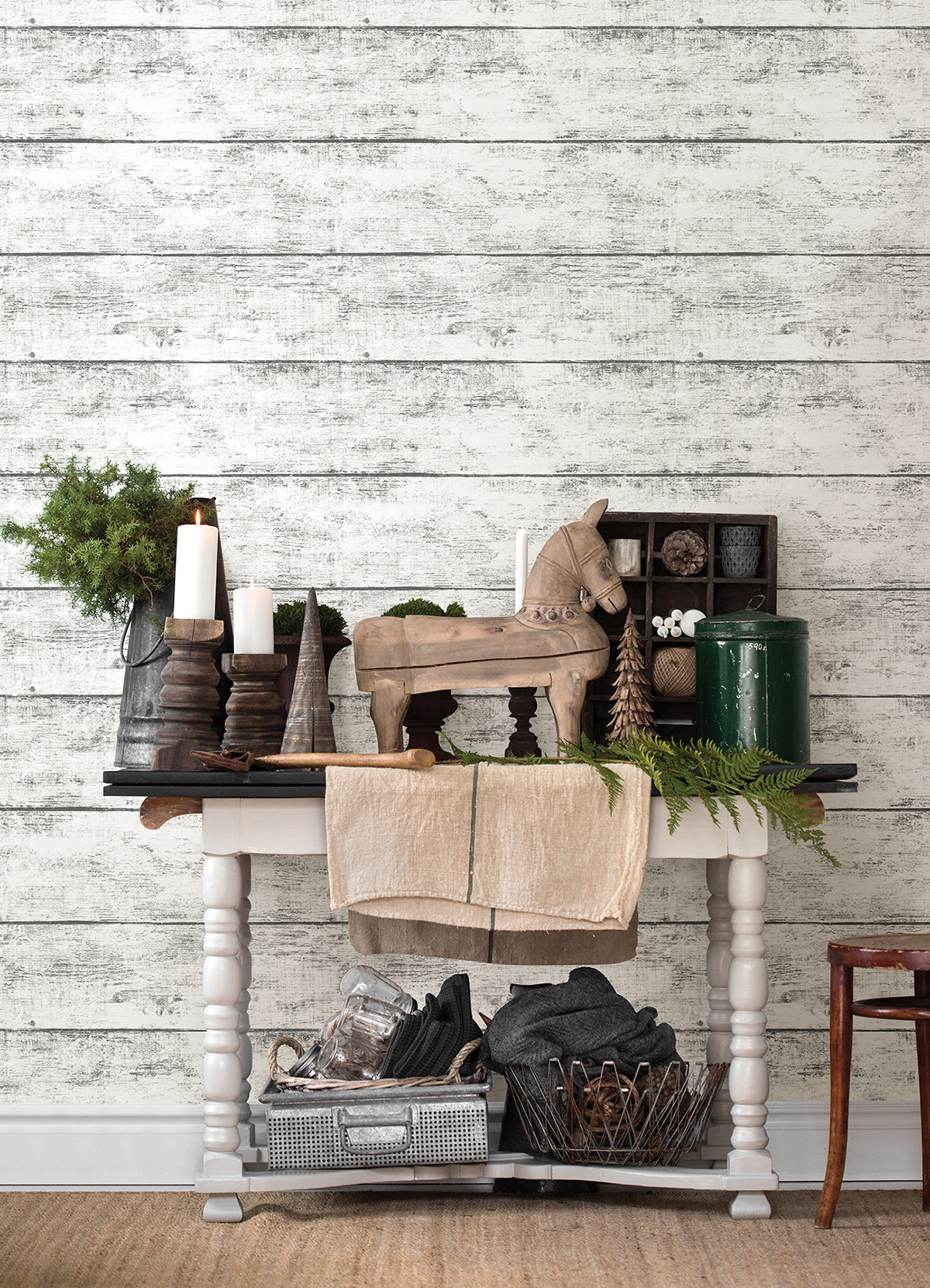 3124-13971 - Cabin White Wood Planks Wallpaper - by Chesapeake