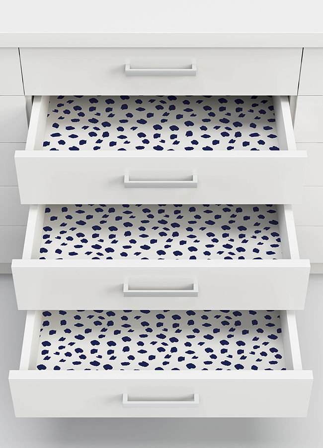 PP4700 - Polka Dot Spot The Fun Polka Dots Peel and Stick Wallpaper ...