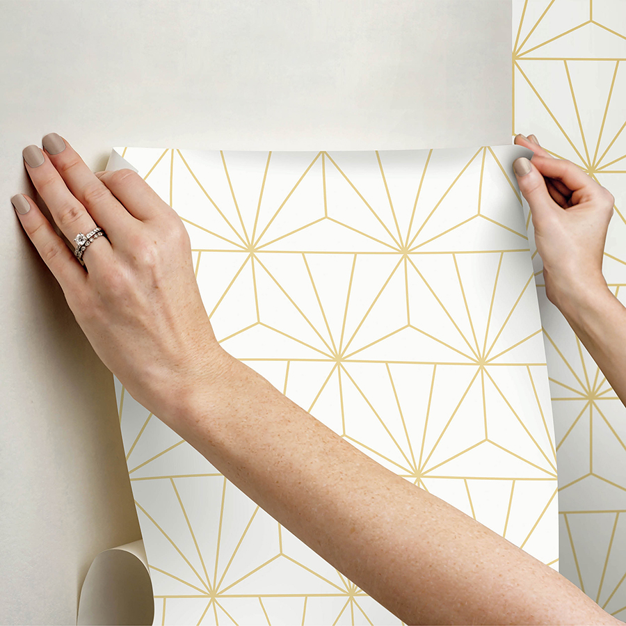PP4703 - Geometric Gold Standard Geometric Peel and Stick Wallpaper ...