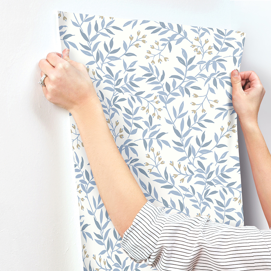 4134-72521 - Senna Blue Budding Vines Wallpaper - by Chesapeake