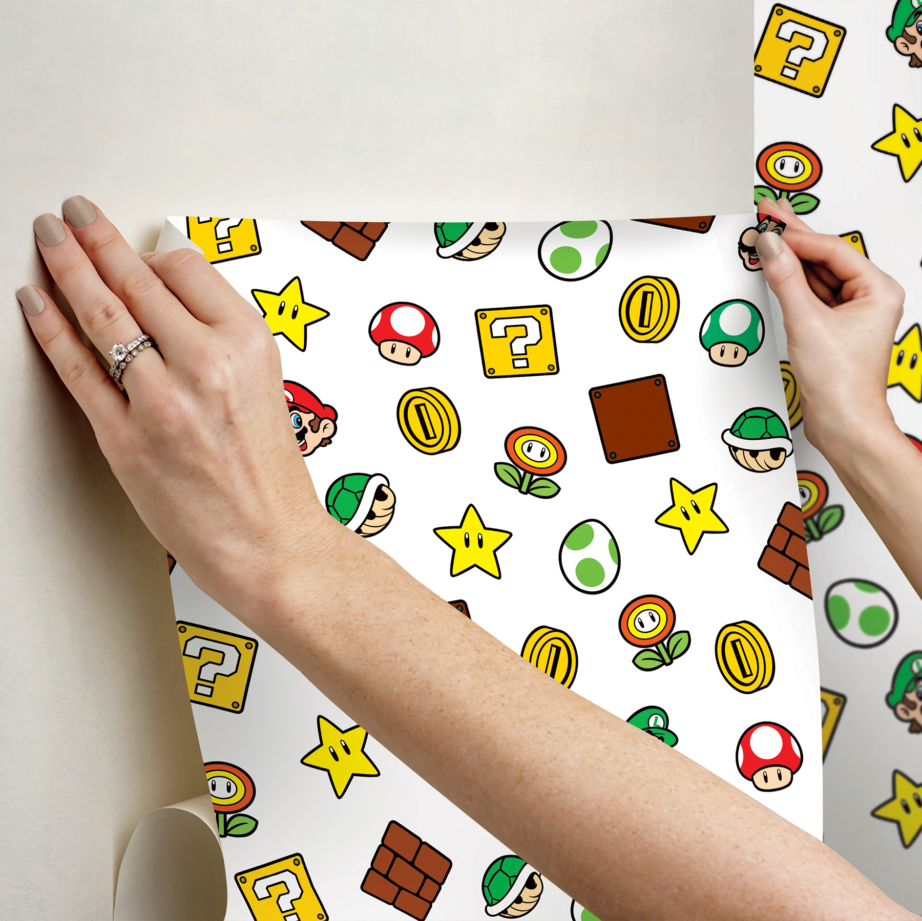 RMWS1226 - Nintendo Super Mario Power Up Icons Red and Green Peel and ...