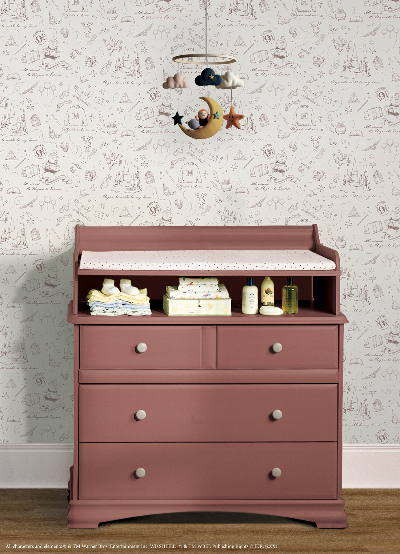 Harry Potter Magical Moments Trail Cream Peel and Stick Wallpaper