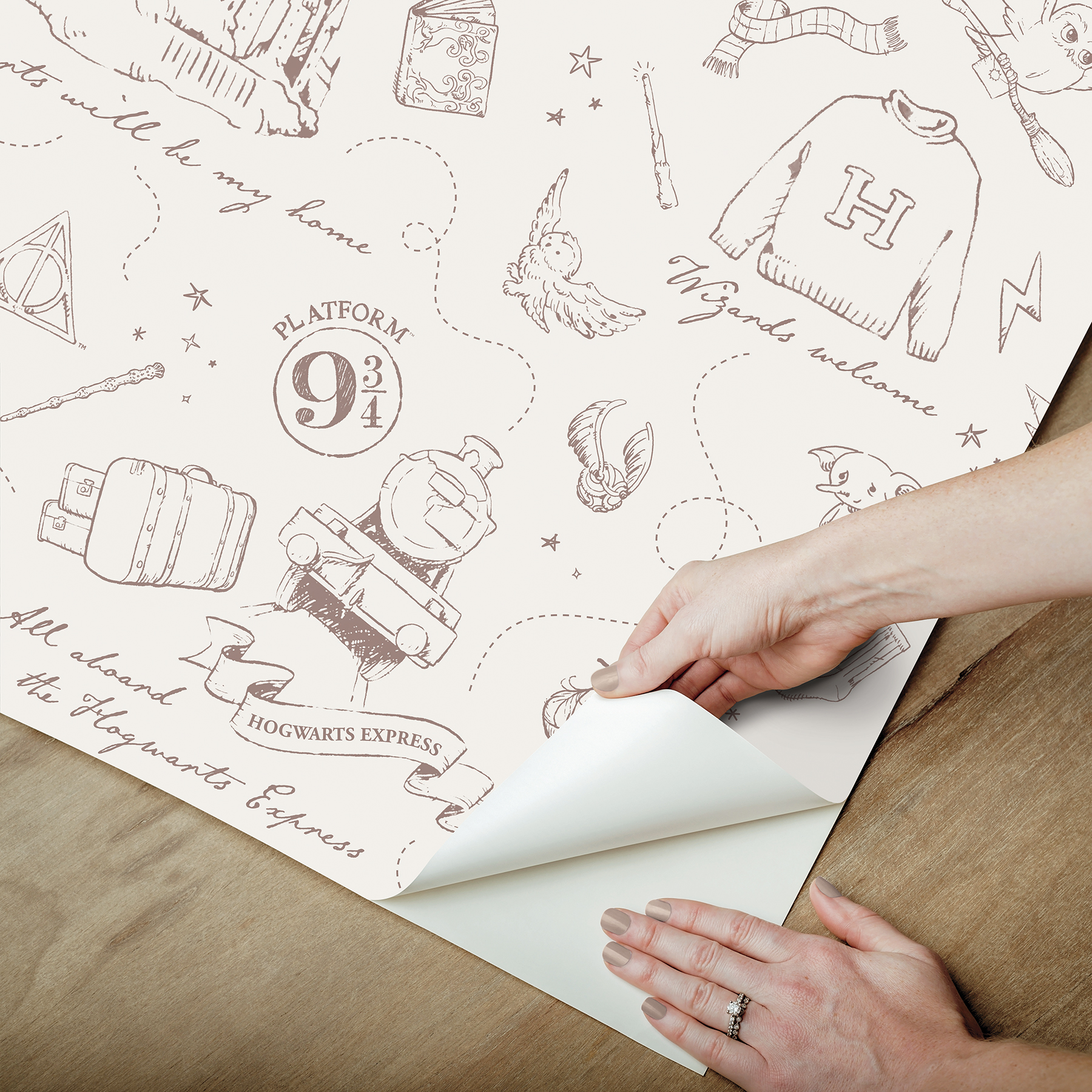 Harry Potter Magical Moments Trail Cream Peel and Stick Wallpaper