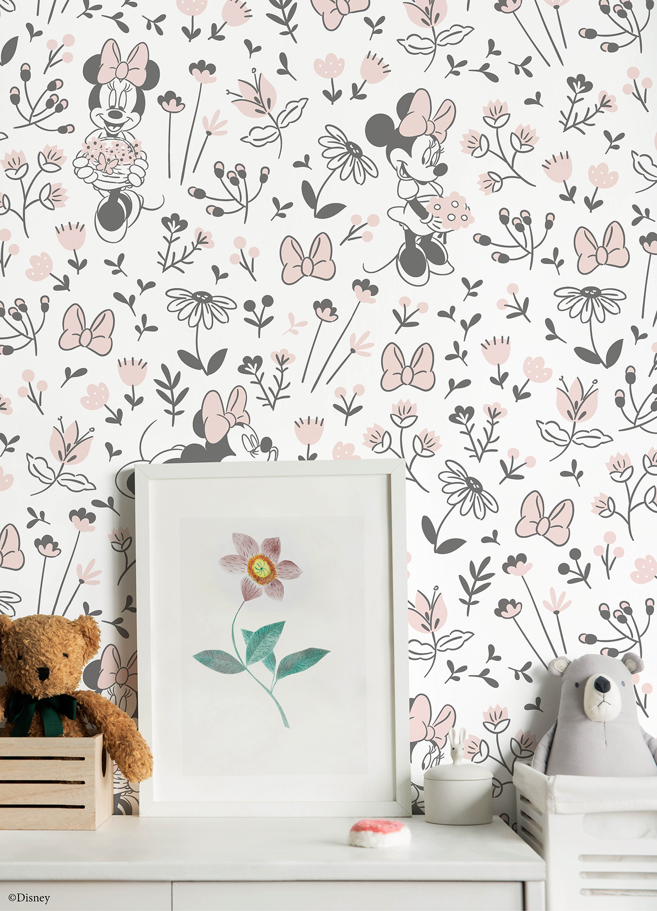 Disney Minnie Mouse Pretty as a Flower Black and White Peel and Stick ...