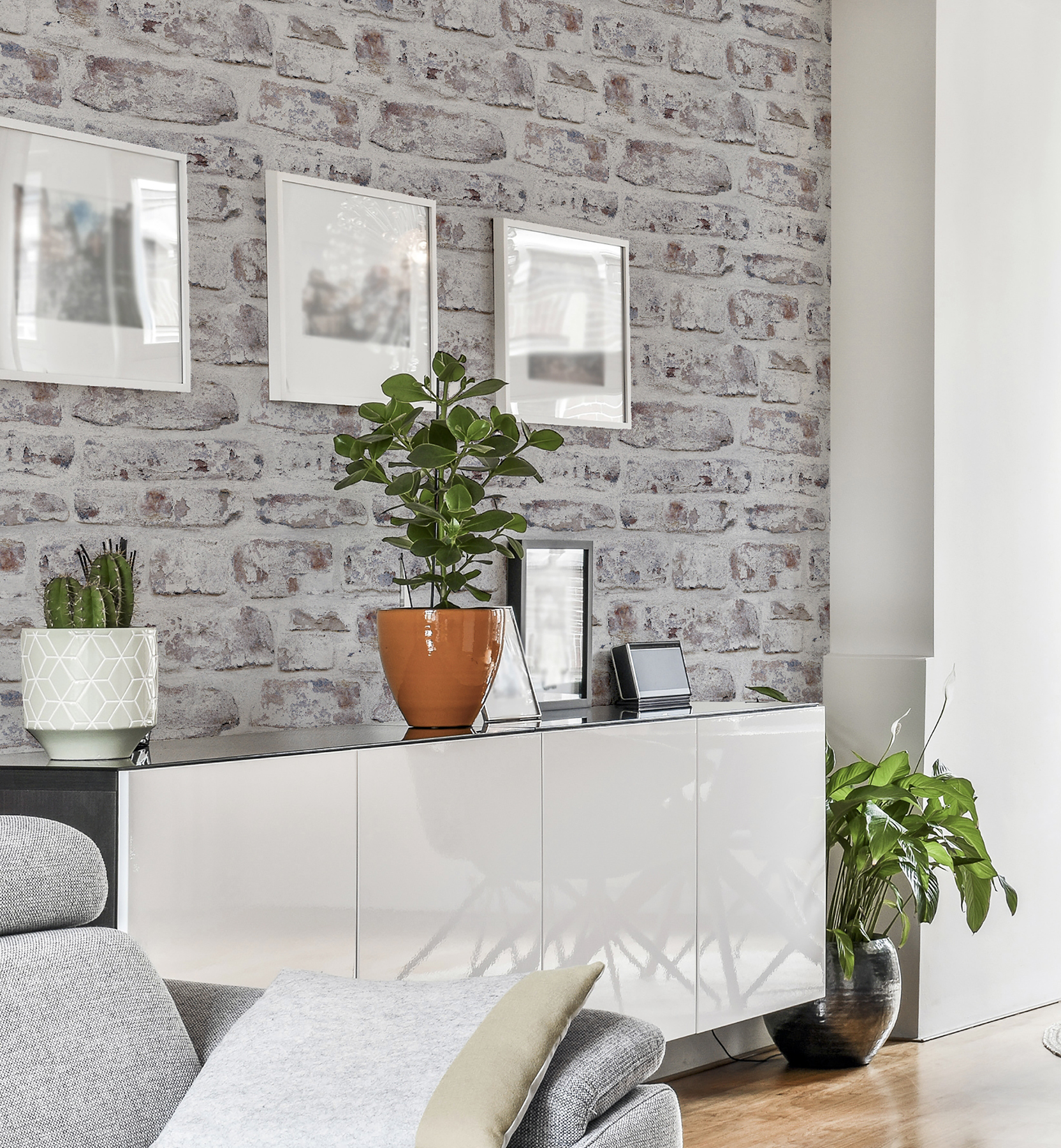 AH671100 - Domenic White Whitewashed Brick Wallpaper - by Arthouse