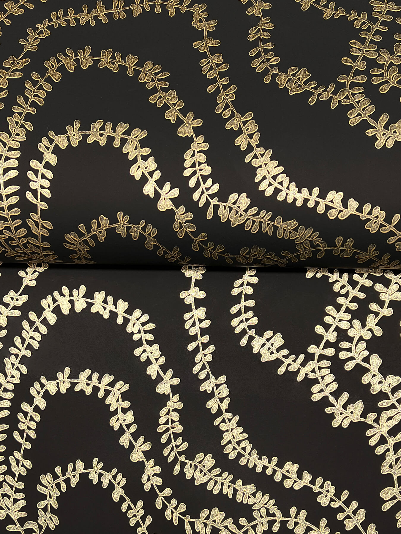 York Wallcoverings. VR1517 - String of Pearls Gold Vine Wallpaper - by ...